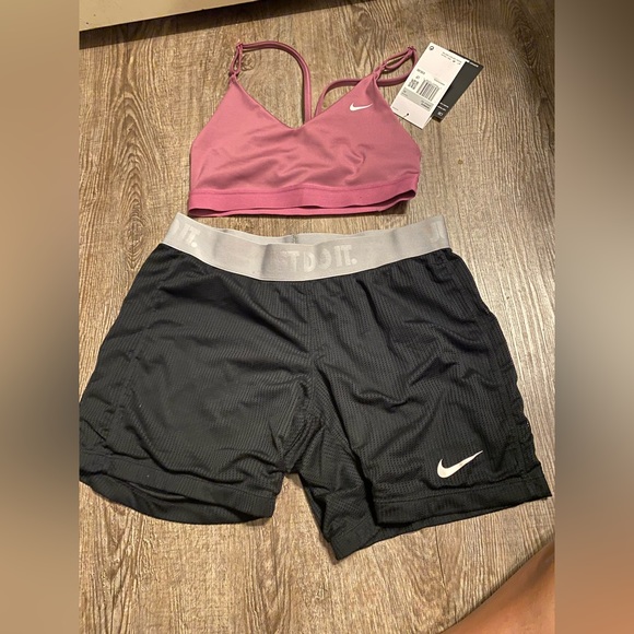 Nike | Shorts | Nike Workout Set | Poshmark